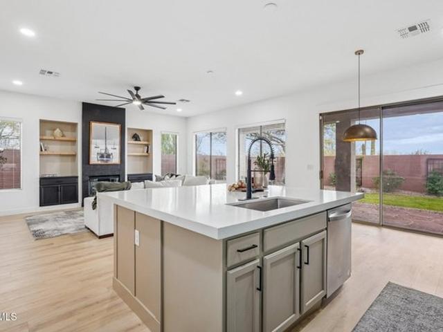 40614 N Harbour Town Ct, Anthem, AZ 85086