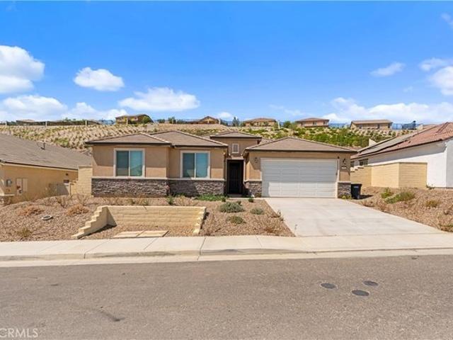 4061 Hudson Ln, Lake Elsinore, CA 92530
