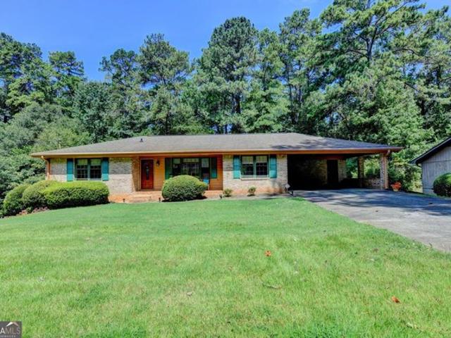 4061 Whispering Forest Ct SW, Lilburn, GA 30047