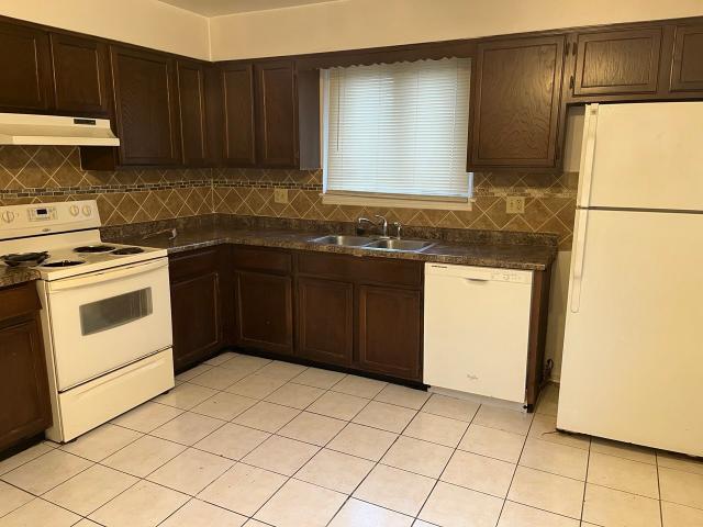 4062 Charleston Rd, Unit 1W, Matteson, IL 60443 | MLS #12544 | Compass