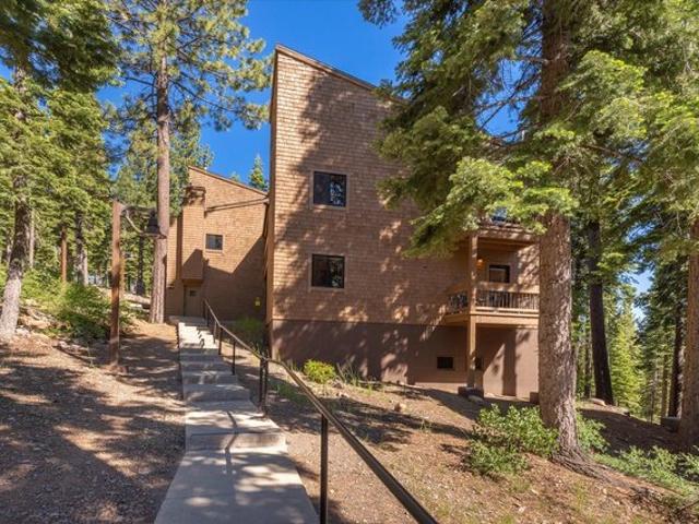 4063 Coyote Frk, Truckee, CA 96161