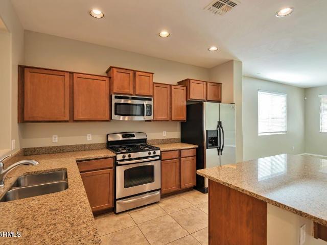 4063 E Cherry Hills Drive