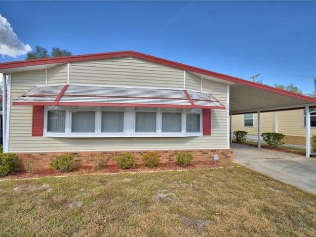 4063 Rolling Oaks Dr, Winter Haven, FL 33880