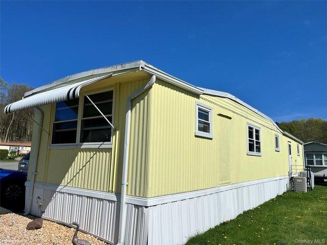 406 4th Ave, Middletown, NY 10941