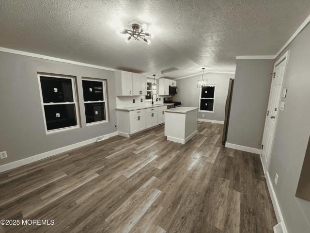 406 4th St, Jackson, NJ 08527 | Compass