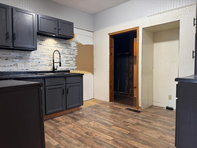 406 4th Street