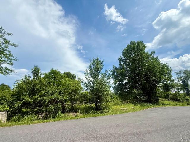406 Country Club Lane