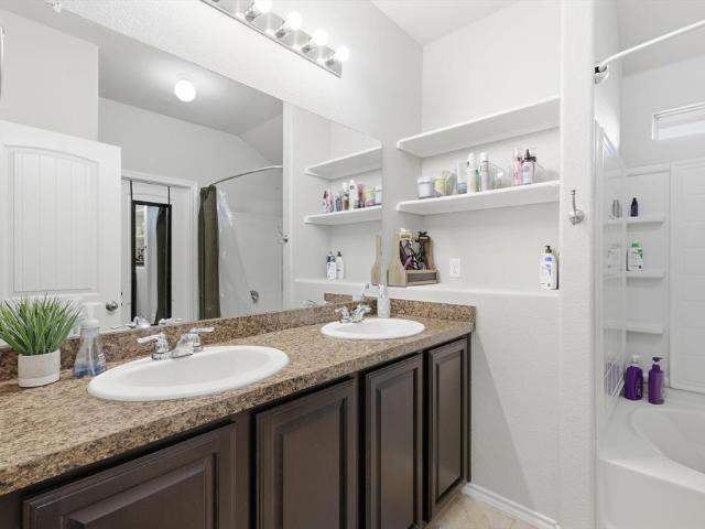 406 Calder Lane