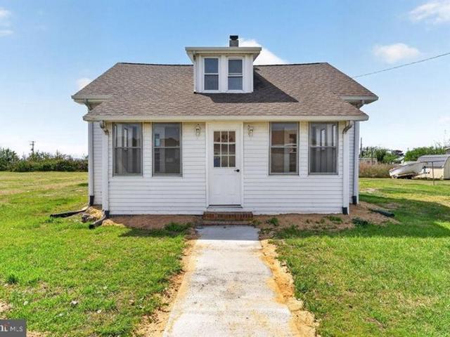 406 Charlotte Ave, Crisfield, MD 21817