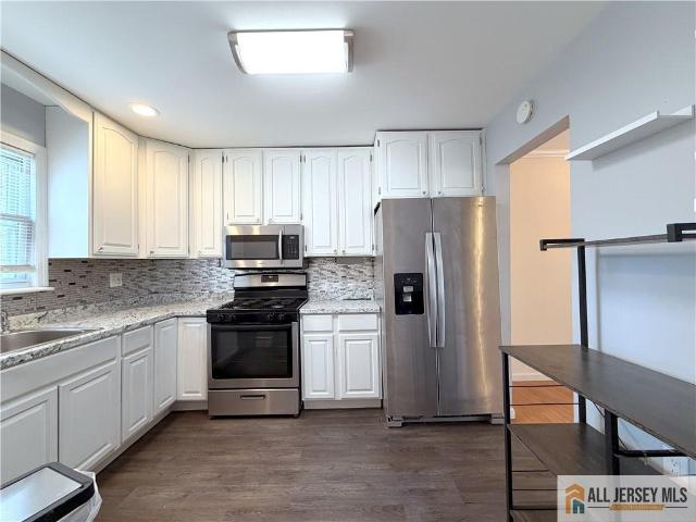 406 Cranbury Road 7