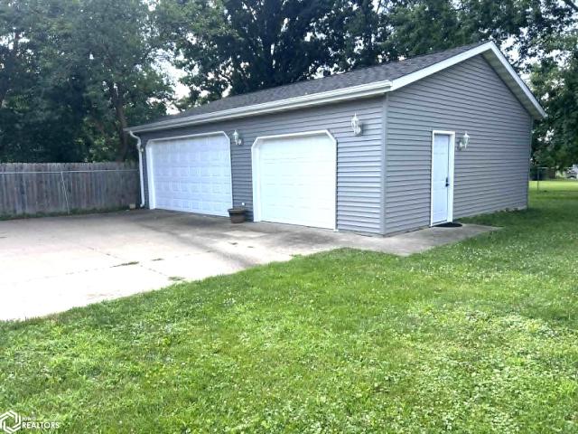 406 Crestview Avenue