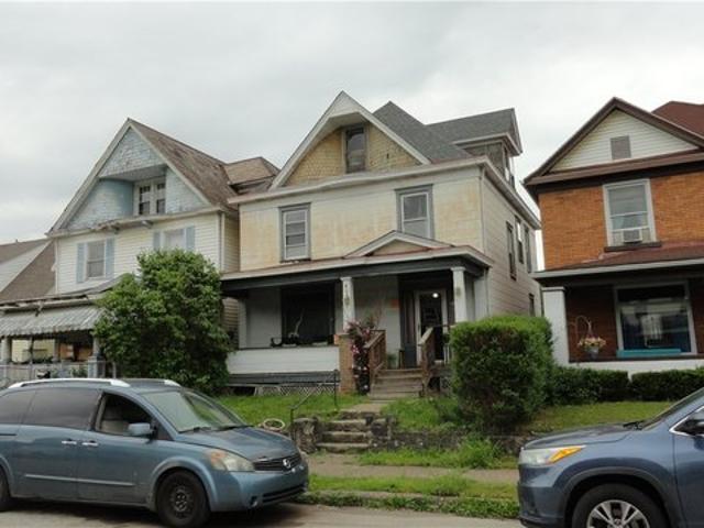 406 Grant St, Newell, WV 26050