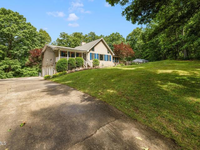 406 Gustavis Court