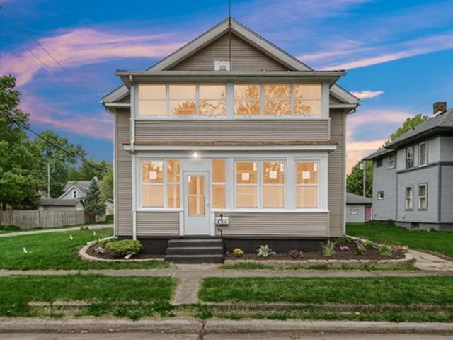 406 D St, La Porte, IN 46350