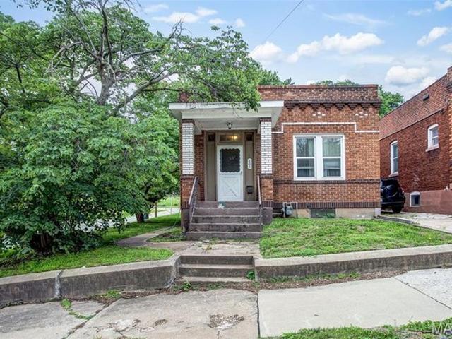 406 E 9th St, Alton, IL 62002