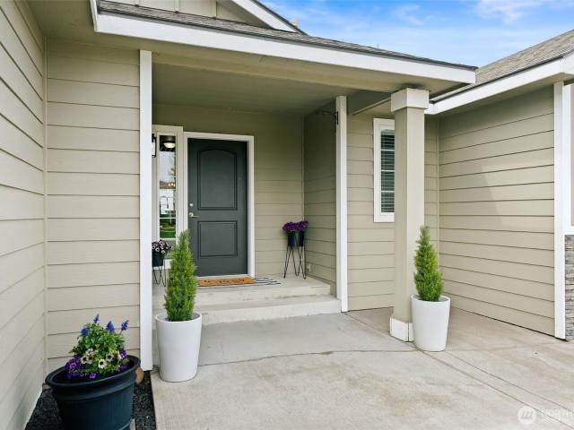 406 E 24th Avenue