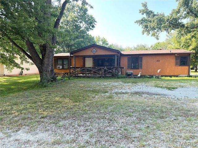 406 E Douglas St, De Soto, IL 62924