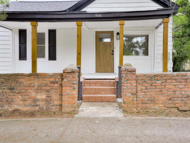 406 Edgefield Avenue NW