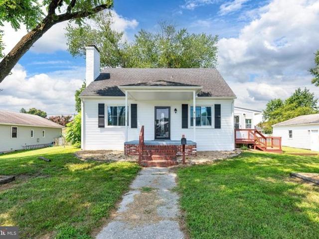 406 Elm Dr, Seaford, DE 19973
