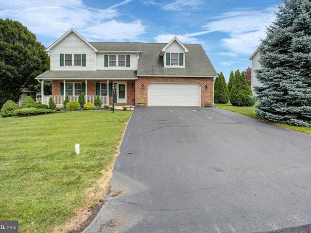 406 Freedom Dr, Shippensburg, PA 17257