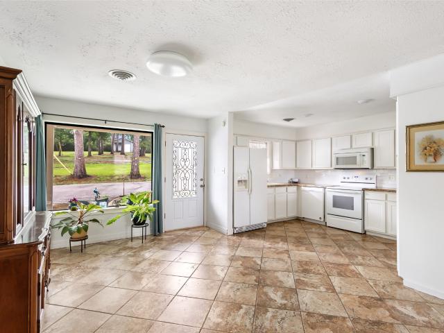 406 Kickapoo Drive