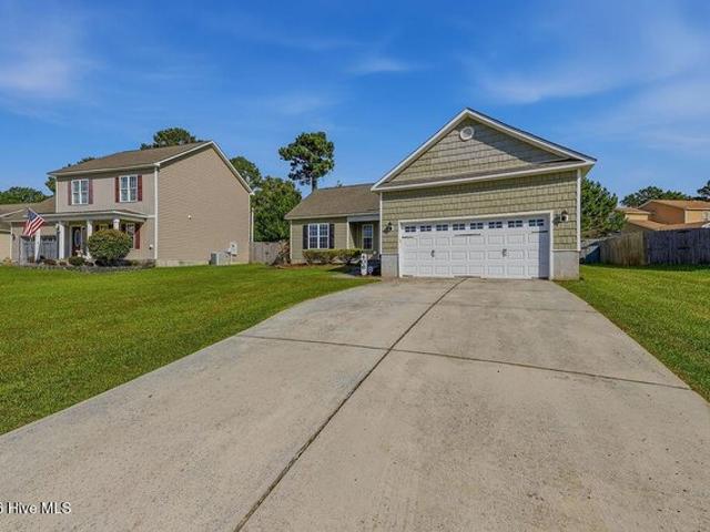 406 Jasmine Ln, Jacksonville, NC 28546