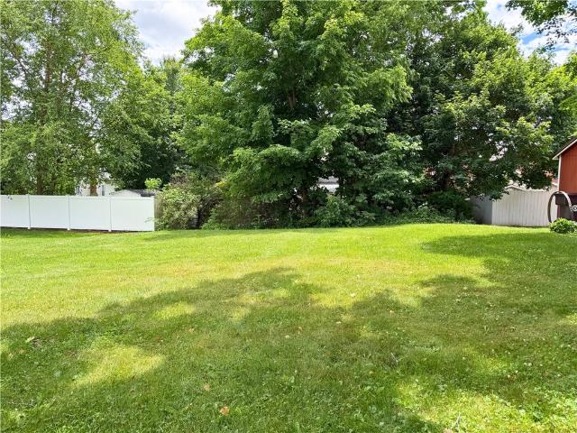 406 Opre Avenue