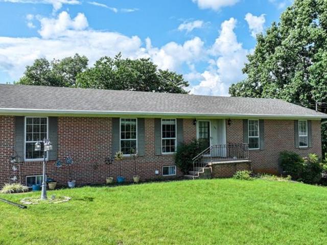 406 Oriole Dr, Greeneville, TN 37743