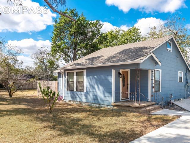 406 Lexington Rd 1, Elgin, TX