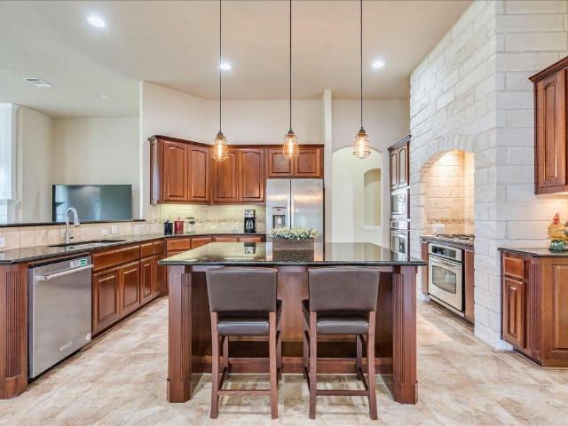 406 Ledge Stone Dr