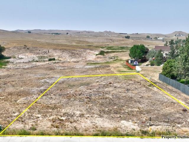 406 Mountain Shadow Dr, Gillette, WY 82718