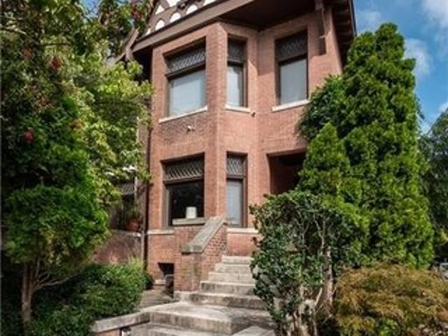 406 Mowbray Arch, Norfolk, VA 23507