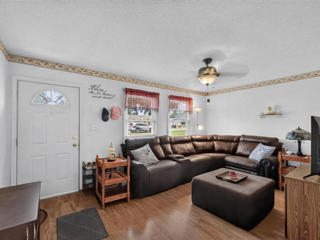 406 meadow ln
