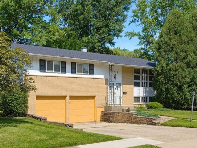 406 N Williams Dr, Palatine, IL 60074