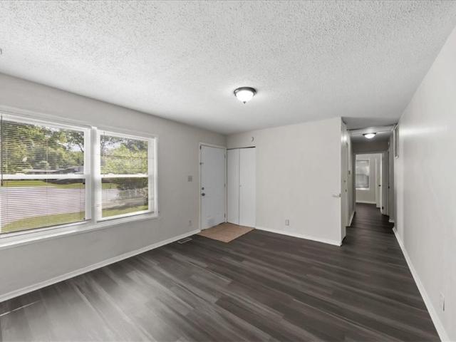 406 N Geronimo Drive