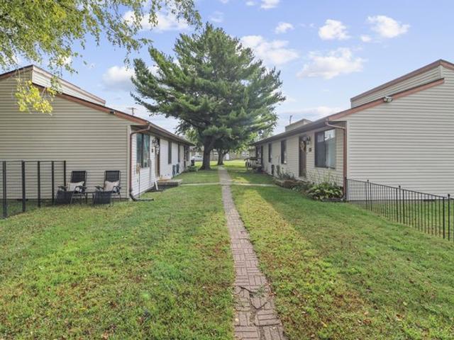 406 N James St, Tolono, IL 61880
