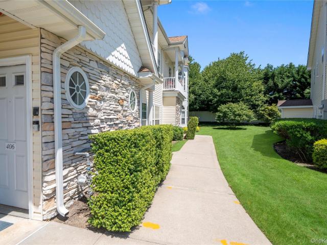 406 Narragansett Villas Drive
