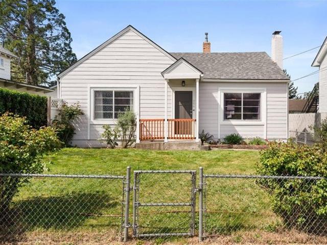 406 Newtown St, Medford, OR 97501