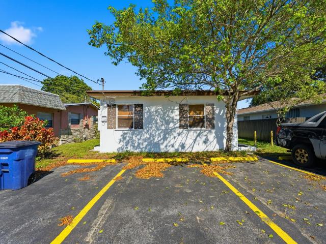 406 NW 7th Ct, Unit 14, Hallandale Beach, FL 33009 | MLS #R11152 | Compass