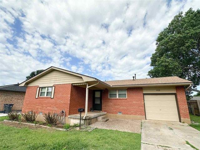 406 NW 56th St, Lawton, OK 73505