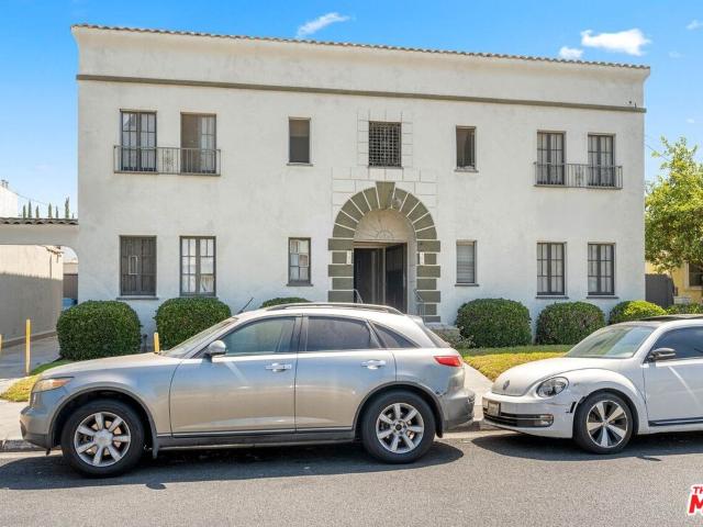 406 S Grevillea Ave, Inglewood, CA 90301 | MLS #25617 | Compass