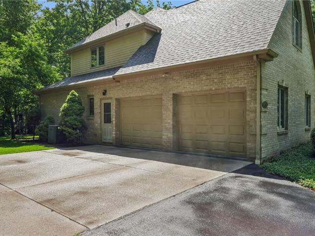 406 Settlers Village Circle