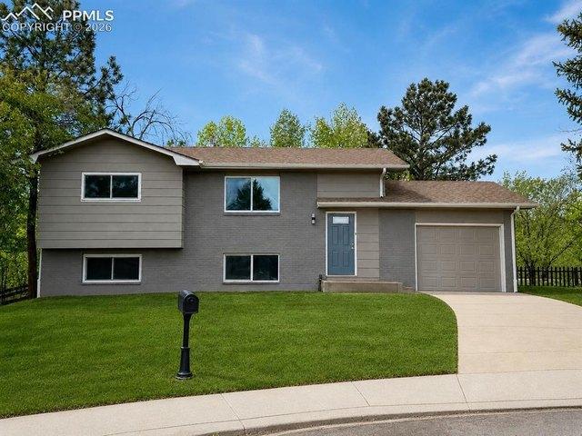 406 Squire St, Colorado Springs, CO 80911