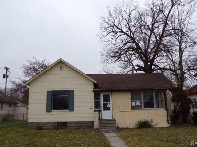 406 Stanton St, Bay City, MI 48708