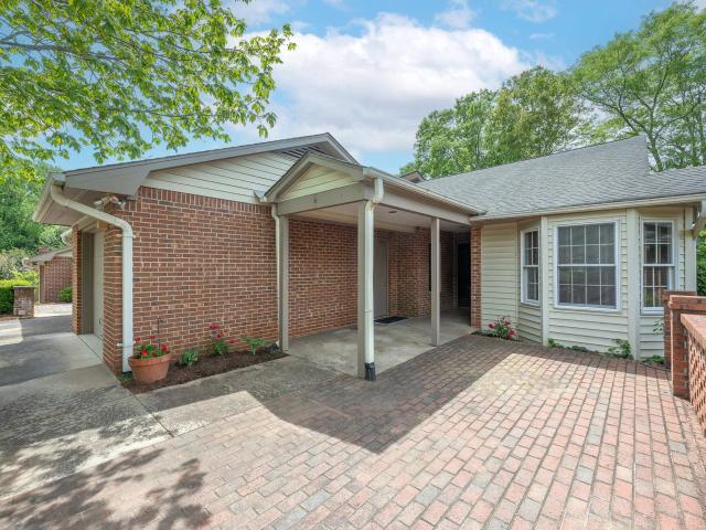 406 Swansgate Place