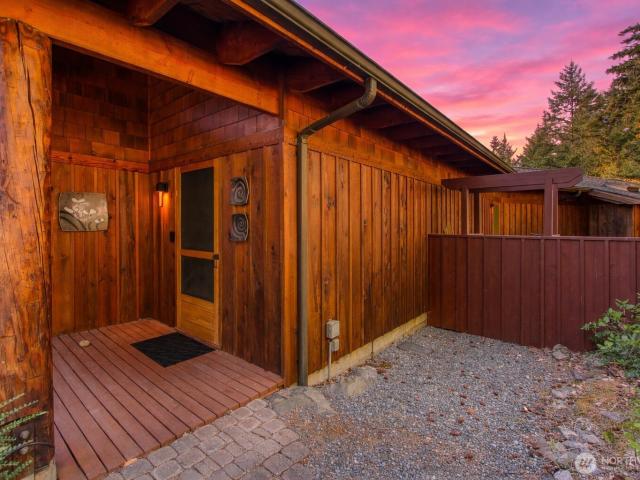 406 Parker Reef Road