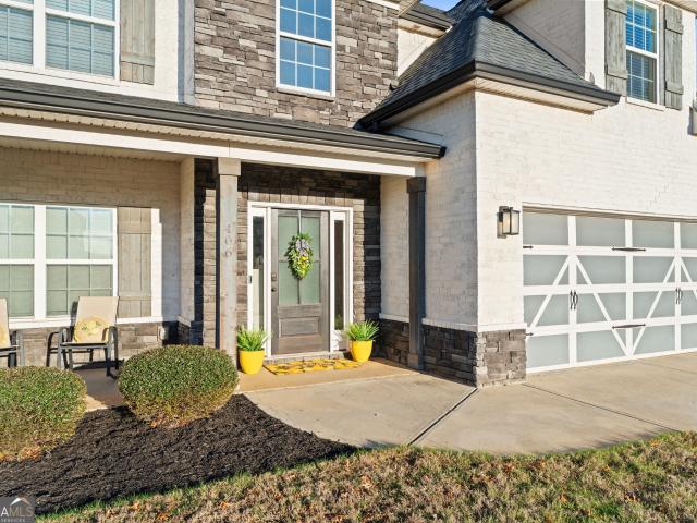 406 Pearl Moss Lane