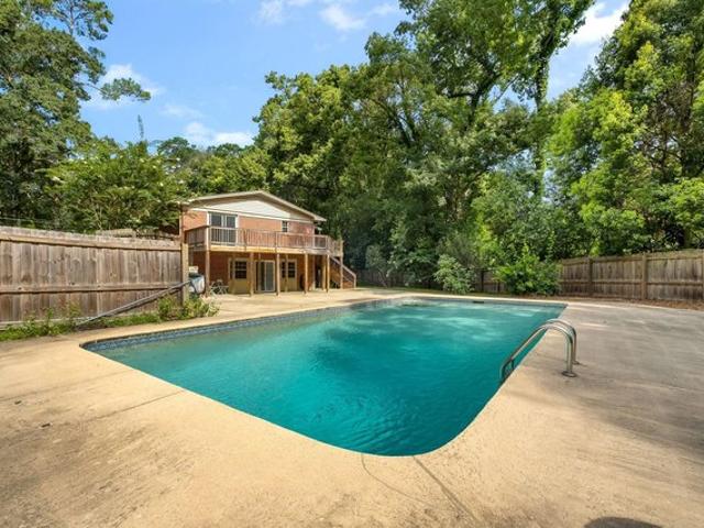 406 Piedmont Dr, Tallahassee, FL 32312