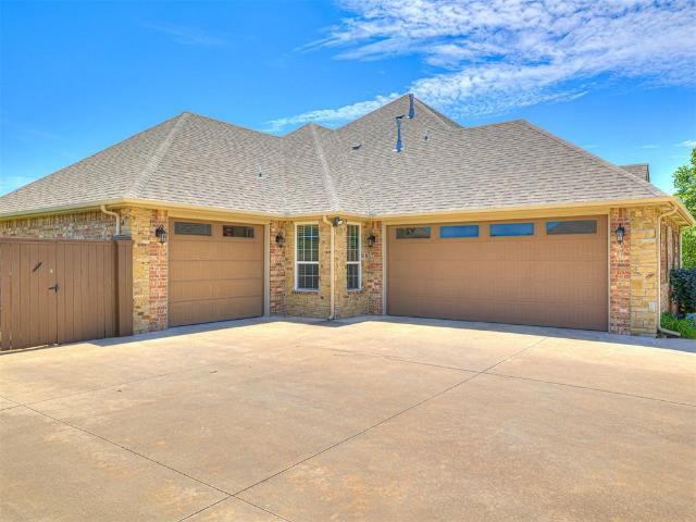 406 Rochester Court