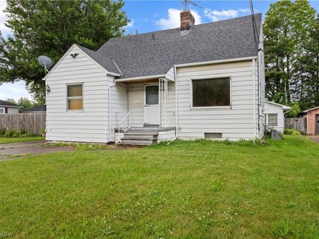 406 Root Rd, Lorain, OH 44052
